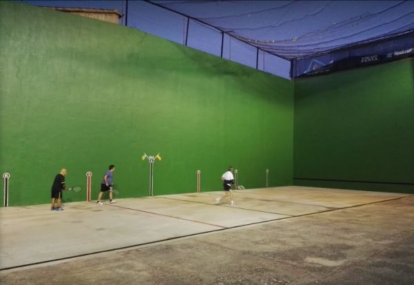 Fronton mur à gauche 07013 Sa Vileta-Son Rapinya, Illes Balears Espagne ...