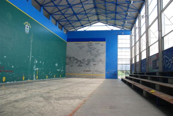 20217 Gabiria, Gipuzkoa Spain (Gabiria Gunea Gunea 8) Left walled ...