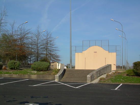 40300 Pey, France (123-216 Route de la Croix Blanche) Open-air single ...