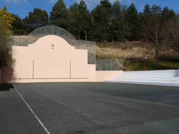 64500 Ciboure, France (3 Allée Florentino Goicoechea) Open-air single ...